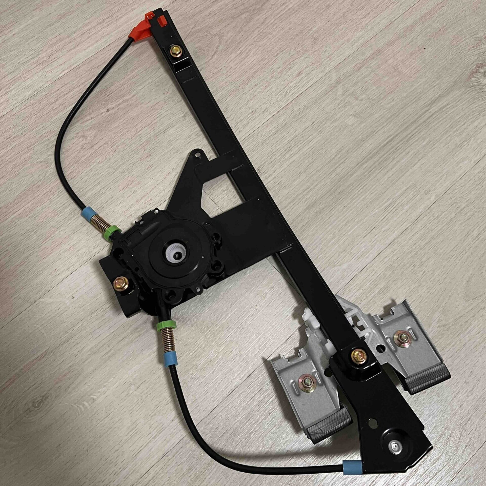 VW Mk3 Back Left Electric Window Mechanism - Bleu Automotive